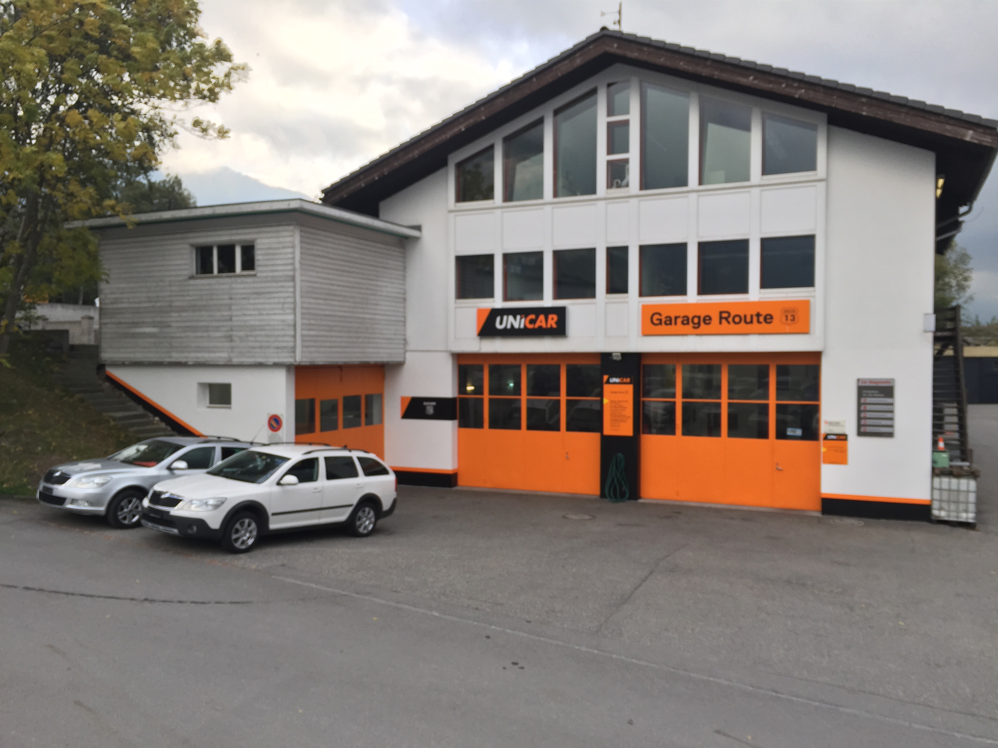 Schne Garage An Der Grundstcksgrenze Bild